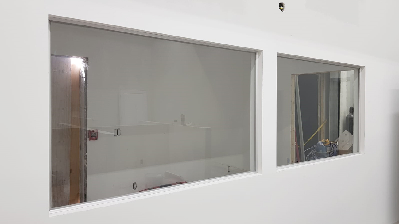 Small Fixed Frame Windows For Commercial Offices, Florida